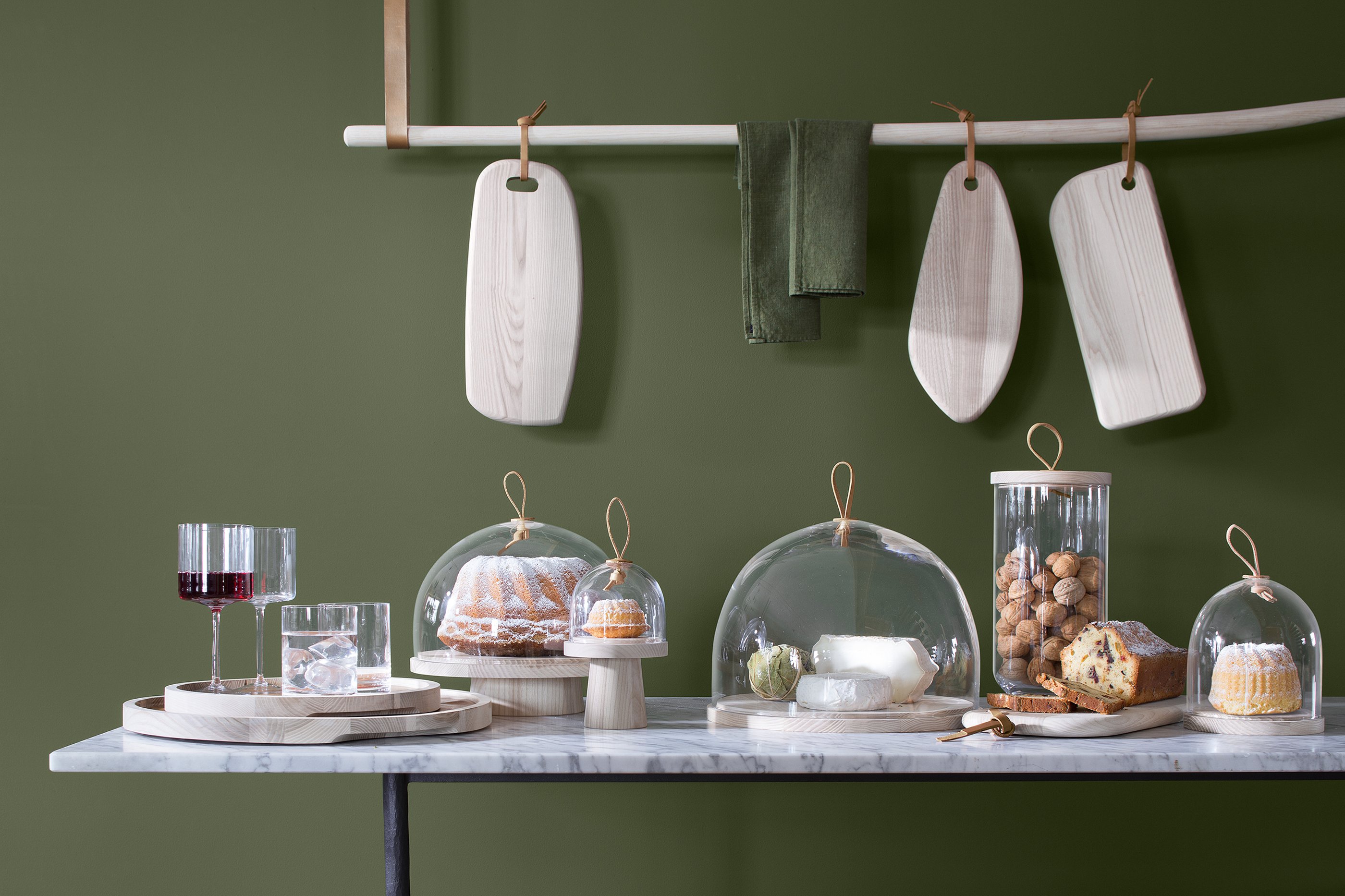 Ash Stand & Dome 28cm/H23cm, Clear | Ivalo Collection | LSA Tableware