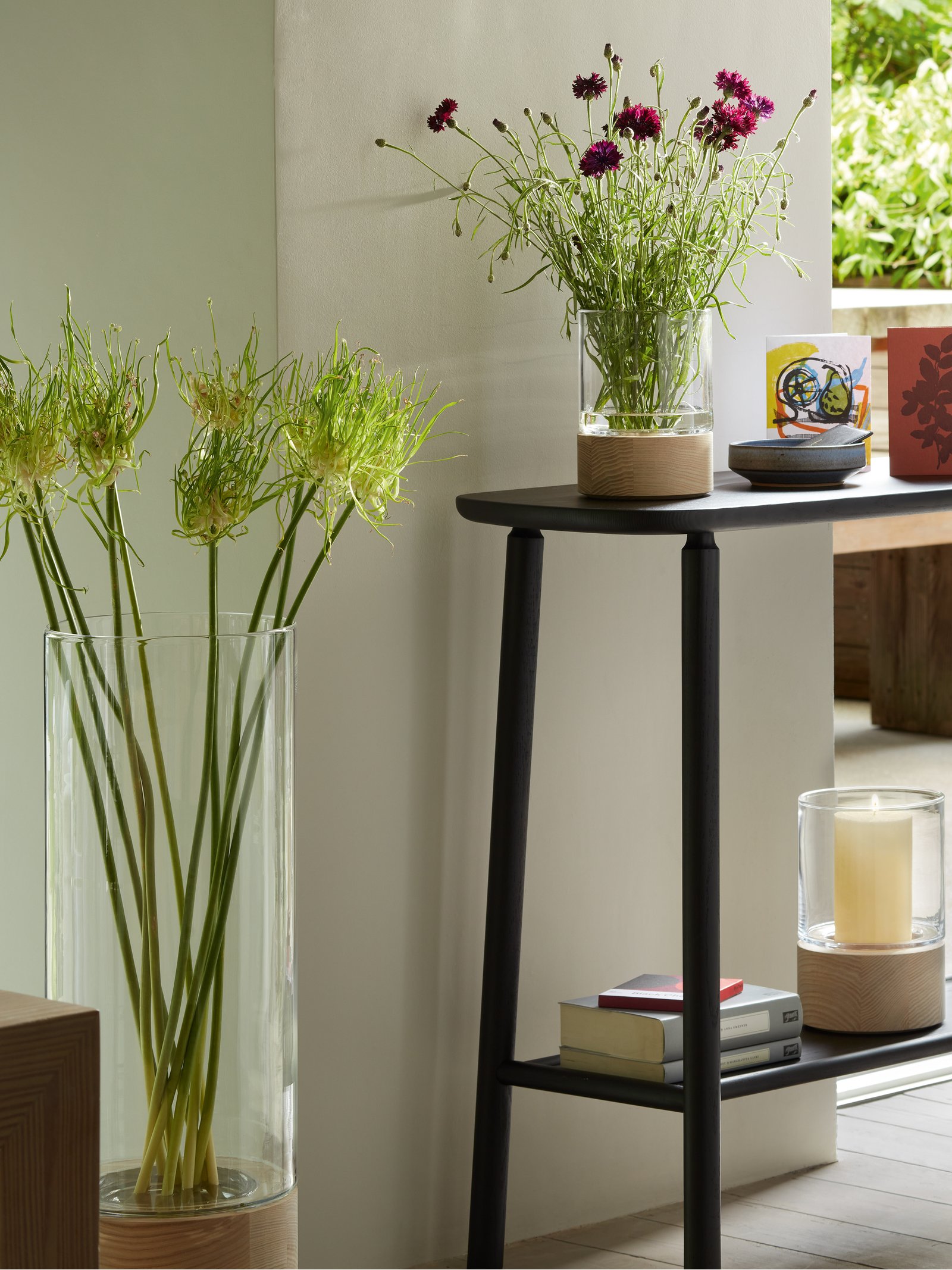 Vase/Lantern & Ash Base H24.5in, Clear | Lotta | LSA Interior