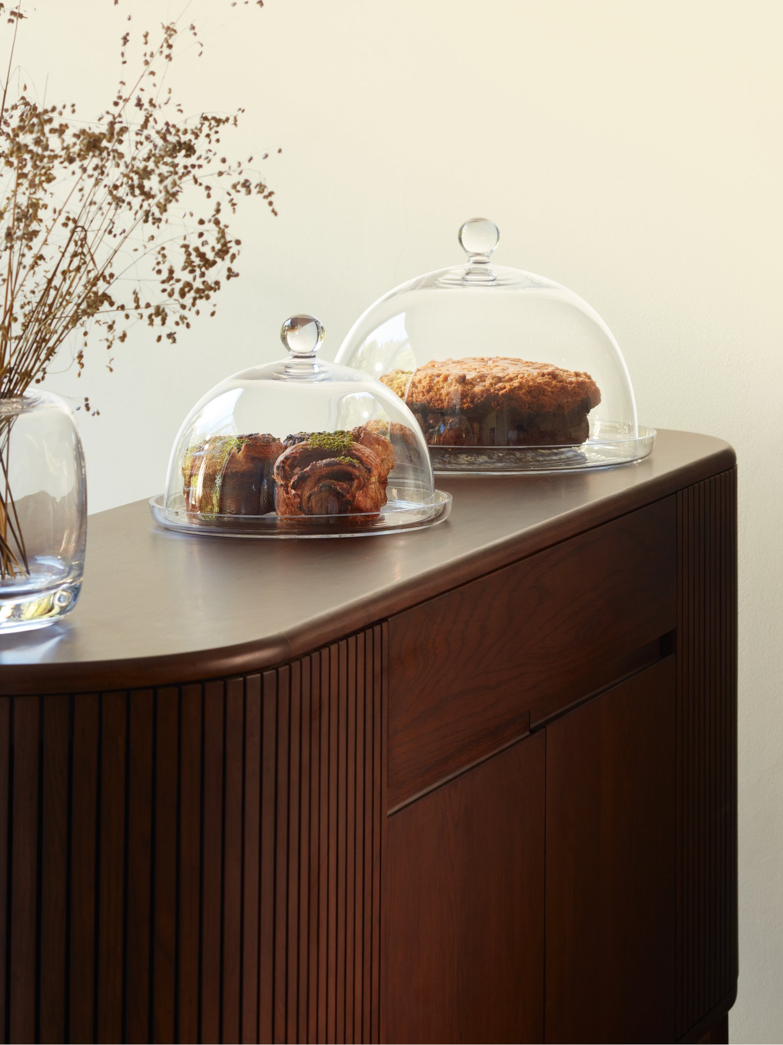 Dome & Plate 25cm, Clear | Vienna Collection | LSA Tableware